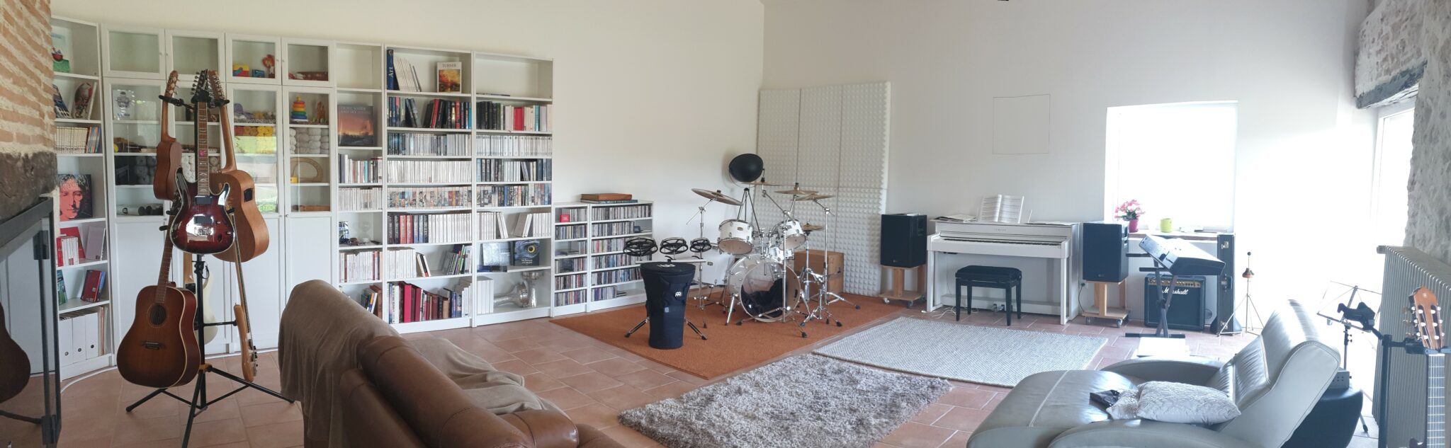 Le Studio d’Estrade en multicanal avec ADAM Audio - Revue AS